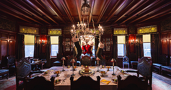 The Holiday Dinner Table: From Turkey to Latkes and... Pistachio Ice ...